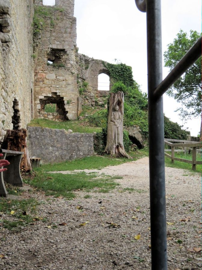 Wordless Wednesday #35 – A Random Castle in Germany (Burg Randeck ...